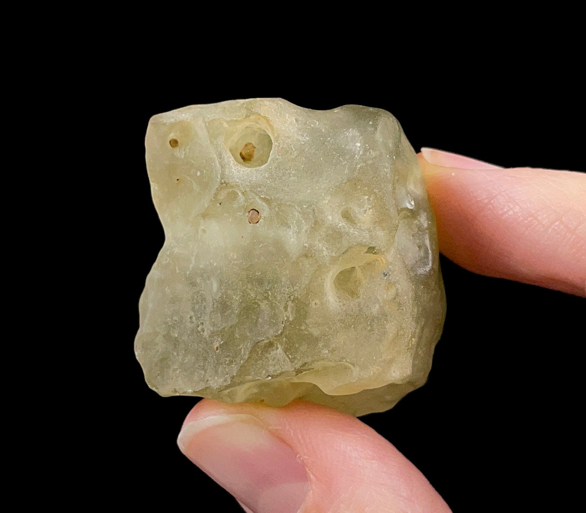 LIBYAN DESERT GLASS, Raw Crystal - Rare, B Grade - Raw Rocks and Miner ...